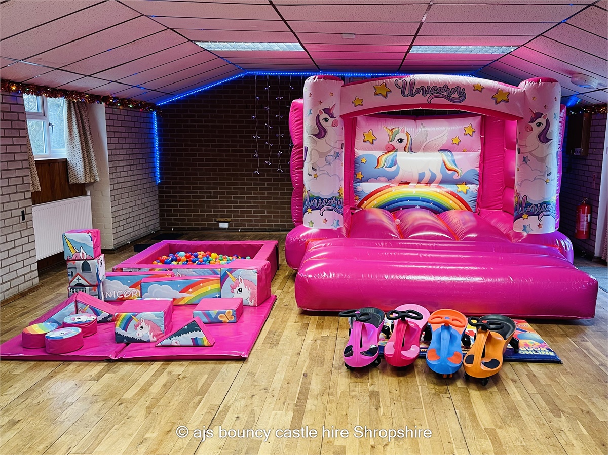 Low Height Bouncy Castles Under 8ft | Indoor Inflatable Hire